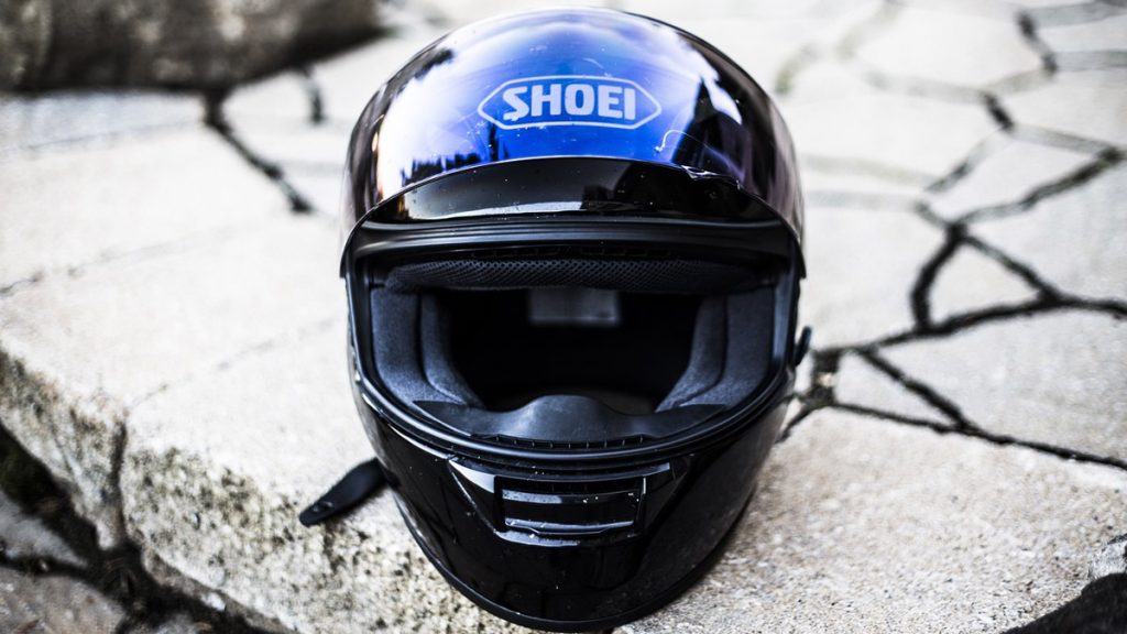 Helmet Buying Guide: எல்லா ஹெல்மெட்டும் உயிரை காப்பாத்தாது.. தரமான ...